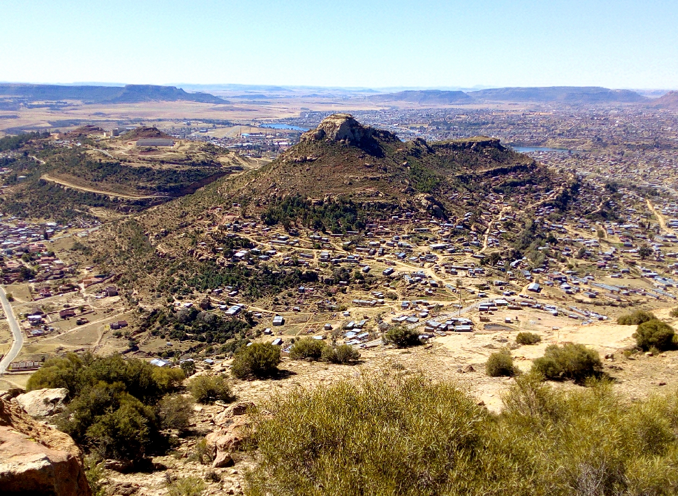 10 Tips for Travelling the Underrated Countries - Some Nomad Stories